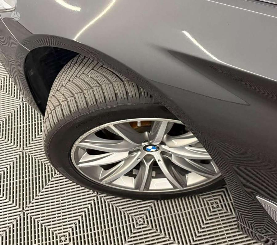 Melns BMW 520 2017 Marijampole, ar dzinēja tilpumu 2.00 L un nobraukumu 339 tūkst. km par 15999 €, foto 23 vietnē AUTOMOTO.COM.LV