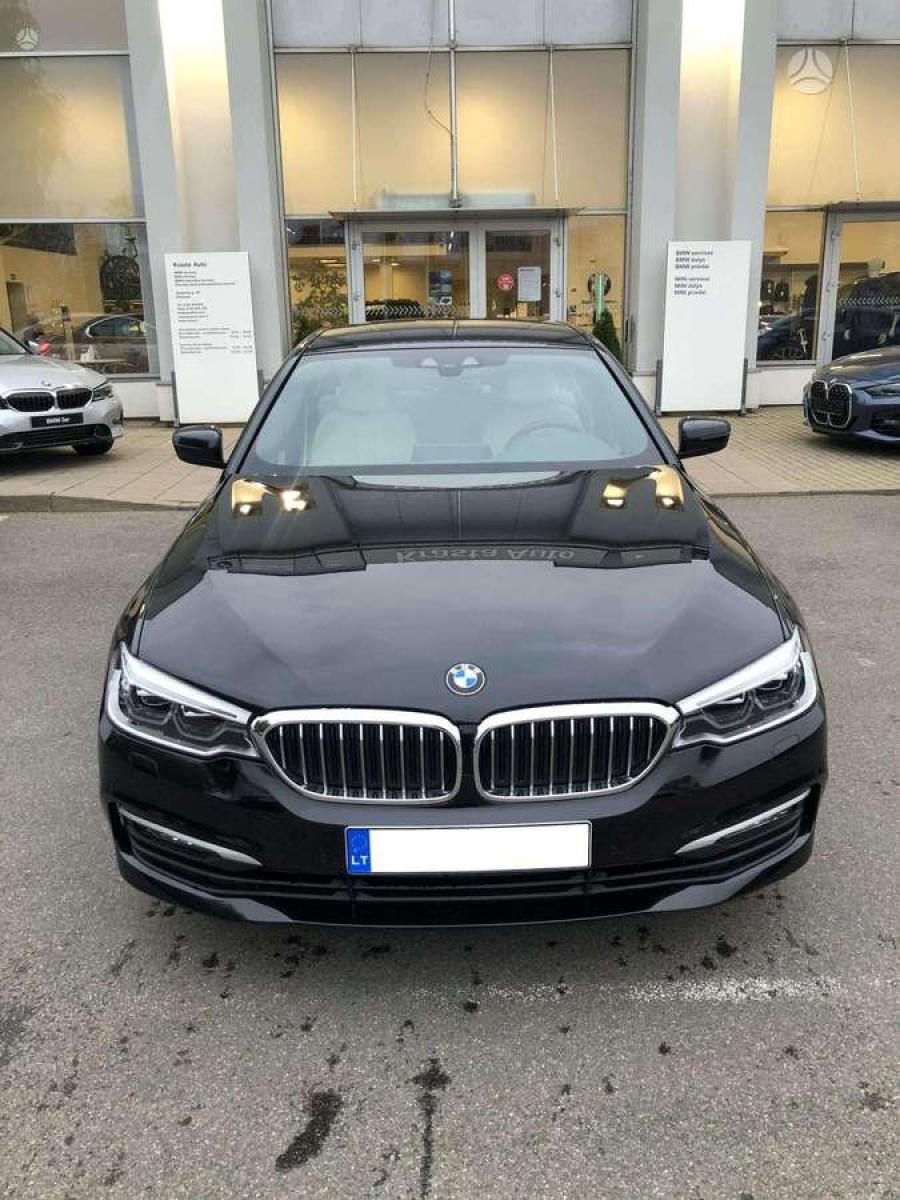 Black BMW 520 2018 in Vilnius, with an engine capacity of 2.00 L and mileage of 182 thousand km for 22900 €, photo 8 on AUTOMOTO.COM.LV