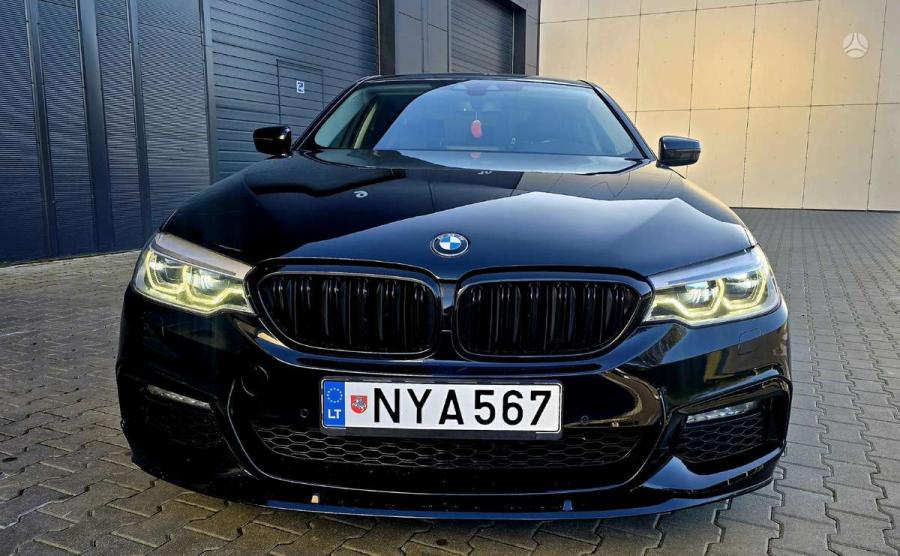 Black BMW 520 2018 in Klaipeda, with an engine capacity of 2.00 L and mileage of 180 thousand km for 25000 €, photo 5 on AUTOMOTO.COM.LV