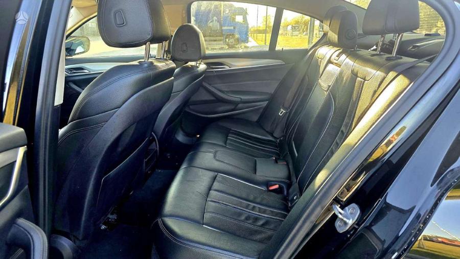 Black BMW 520 2018 in Klaipeda, with an engine capacity of 2.00 L and mileage of 180 thousand km for 25000 €, photo 13 on AUTOMOTO.COM.LV