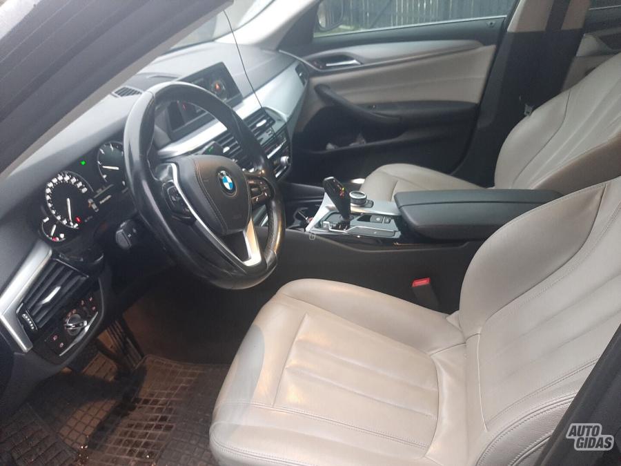 Melns BMW 520 2018 Kauņa, ar dzinēja tilpumu 2.00 L un nobraukumu 178 tūkst. km par 16000 €, foto 5 vietnē AUTOMOTO.COM.LV