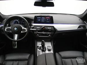 Black BMW 520 2018 in Vilnius, with an engine capacity of 2.00 L and mileage of 201 thousand km for 22499 €, photo 3 on AUTOMOTO.COM.LV