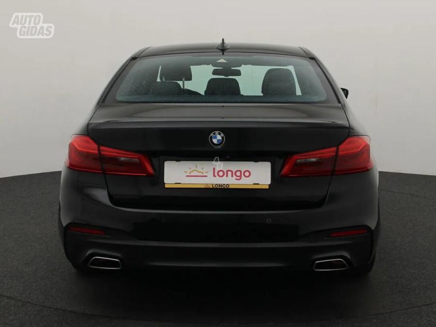 Black BMW 520 2018 in Vilnius, with an engine capacity of 2.00 L and mileage of 201 thousand km for 22499 €, photo 6 on AUTOMOTO.COM.LV