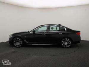 Black BMW 520 2018 in Vilnius, with an engine capacity of 2.00 L and mileage of 201 thousand km for 22499 €, photo 7 on AUTOMOTO.COM.LV