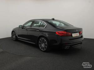 Black BMW 520 2018 in Vilnius, with an engine capacity of 2.00 L and mileage of 201 thousand km for 22499 €, photo 8 on AUTOMOTO.COM.LV