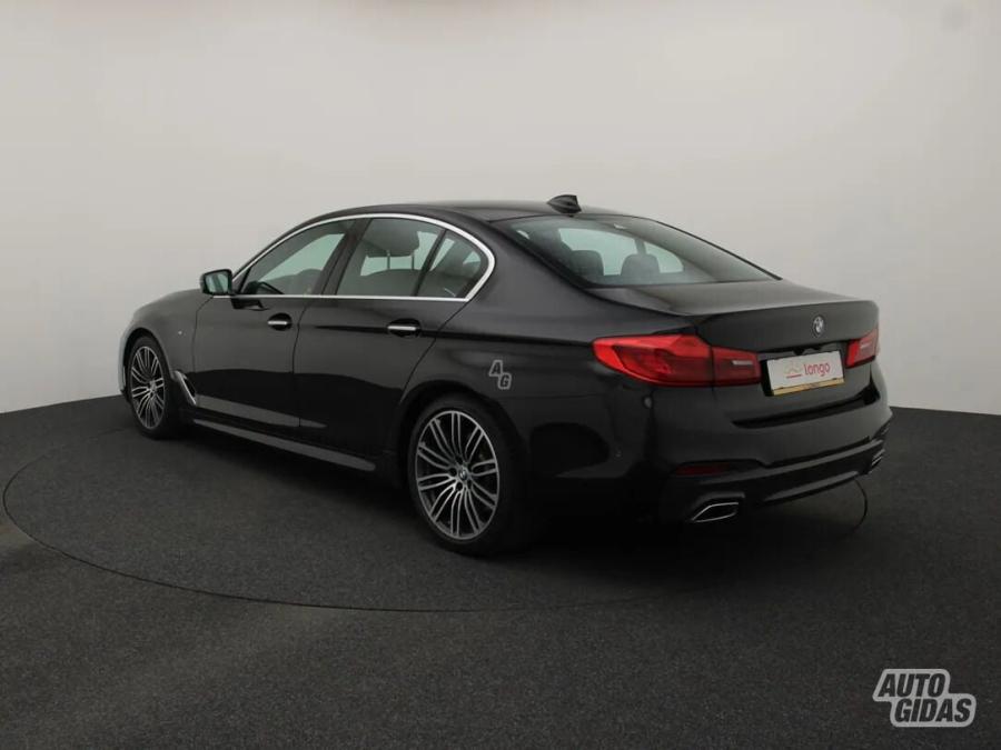 Black BMW 520 2018 in Vilnius, with an engine capacity of 2.00 L and mileage of 201 thousand km for 22499 €, photo 8 on AUTOMOTO.COM.LV