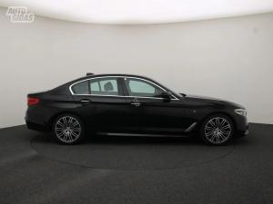 Black BMW 520 2018 in Vilnius, with an engine capacity of 2.00 L and mileage of 201 thousand km for 22499 €, photo 10 on AUTOMOTO.COM.LV