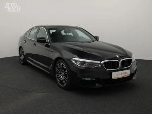 Black BMW 520 2018 in Vilnius, with an engine capacity of 2.00 L and mileage of 201 thousand km for 22499 €, photo 11 on AUTOMOTO.COM.LV