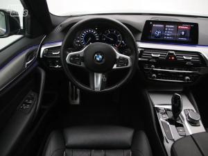 Black BMW 520 2018 in Vilnius, with an engine capacity of 2.00 L and mileage of 201 thousand km for 22499 €, photo 18 on AUTOMOTO.COM.LV