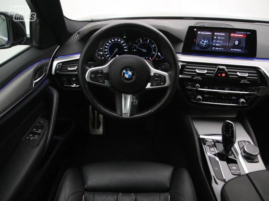 Black BMW 520 2018 in Vilnius, with an engine capacity of 2.00 L and mileage of 201 thousand km for 22499 €, photo 18 on AUTOMOTO.COM.LV