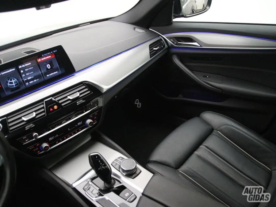 Black BMW 520 2018 in Vilnius, with an engine capacity of 2.00 L and mileage of 201 thousand km for 22499 €, photo 22 on AUTOMOTO.COM.LV