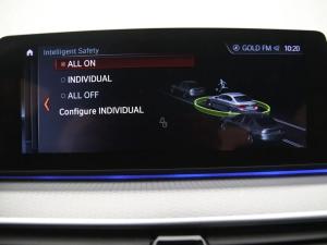 Black BMW 520 2018 in Vilnius, with an engine capacity of 2.00 L and mileage of 201 thousand km for 22499 €, photo 32 on AUTOMOTO.COM.LV