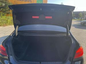 Black BMW 520 2018 in Vilnius, with an engine capacity of 2.00 L and mileage of 285 thousand km for 20450 €, photo 7 on AUTOMOTO.COM.LV