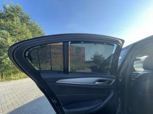 Black BMW 520 2018 in Vilnius, with an engine capacity of 2.00 L and mileage of 285 thousand km for 20450 €, photo 13 on AUTOMOTO.COM.LV
