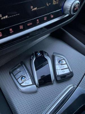 Black BMW 520 2018 in Vilnius, with an engine capacity of 2.00 L and mileage of 285 thousand km for 20450 €, photo 19 on AUTOMOTO.COM.LV