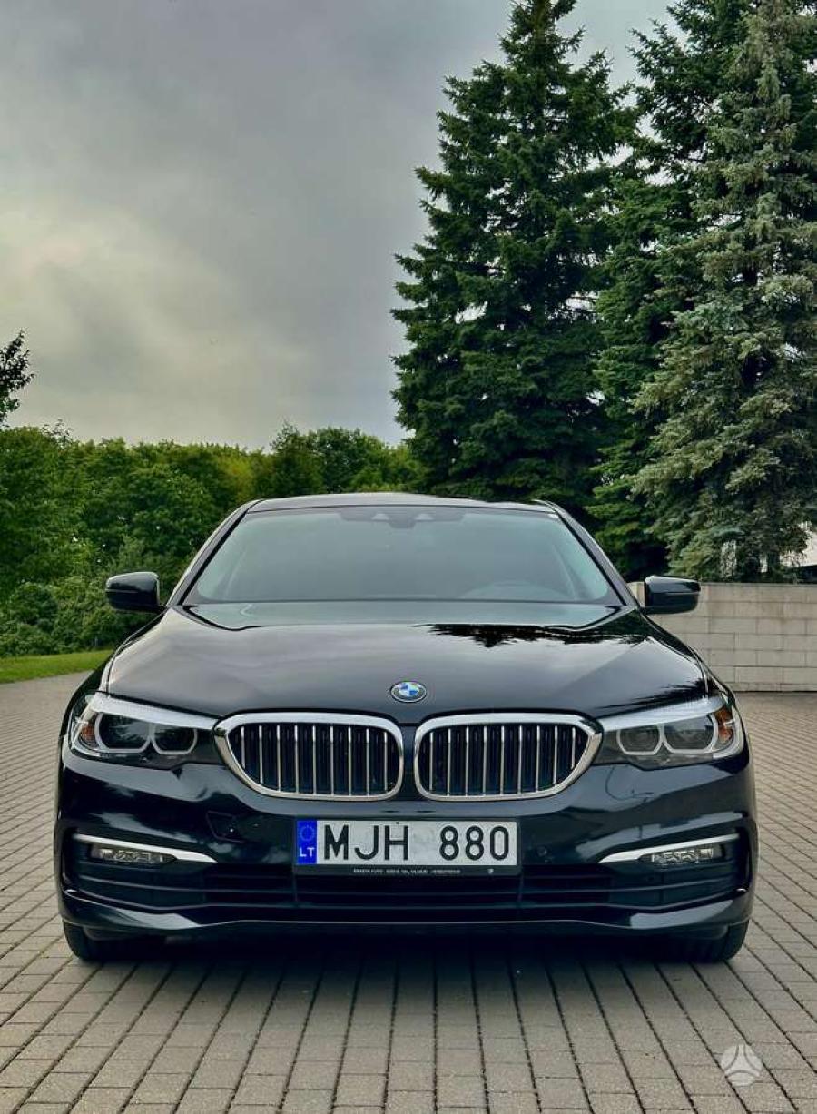 Black BMW 520 2018 in Vilnius, with an engine capacity of 2.00 L and mileage of 103 thousand km for 21000 €, photo 3 on AUTOMOTO.COM.LV