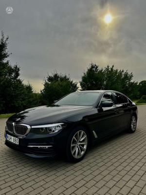 Black BMW 520 2018 in Vilnius, with an engine capacity of 2.00 L and mileage of 103 thousand km for 21000 €, photo 4 on AUTOMOTO.COM.LV