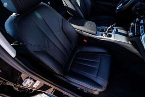 Black BMW 520 2018 in Vilnius, with an engine capacity of 2.00 L and mileage of 103 thousand km for 21000 €, photo 19 on AUTOMOTO.COM.LV