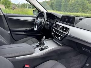 Melns BMW 520 2018 Kauņa, ar dzinēja tilpumu 2.00 L un nobraukumu 256 tūkst. km par 15950 €, foto 12 vietnē AUTOMOTO.COM.LV