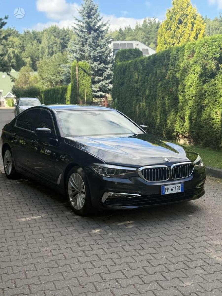 Black BMW 520 2018 in Vilnius, with an engine capacity of 2.00 L and mileage of 230 thousand km for 17500 €, photo 1 on AUTOMOTO.COM.LV