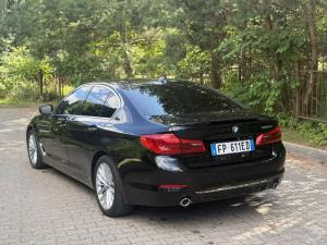 Black BMW 520 2018 in Vilnius, with an engine capacity of 2.00 L and mileage of 230 thousand km for 17500 €, photo 8 on AUTOMOTO.COM.LV