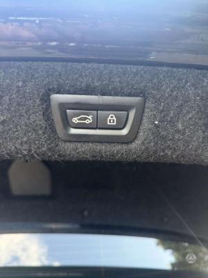 Black BMW 520 2018 in Vilnius, with an engine capacity of 2.00 L and mileage of 230 thousand km for 17500 €, photo 22 on AUTOMOTO.COM.LV