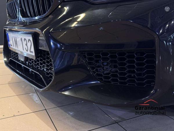 Melns BMW 520 2018 Viļņa, ar dzinēja tilpumu 2.00 L un nobraukumu 163 tūkst. km par 18000 €, foto 4 vietnē AUTOMOTO.COM.LV