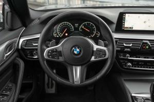 Black BMW 520 2019 in Vilnius, with an engine capacity of 2.00 L and mileage of 156 thousand km for 23900 €, photo 20 on AUTOMOTO.COM.LV