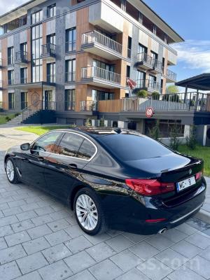 Black BMW 520 2019 in Riga, with an engine capacity of 2.00 L and mileage of 187 thousand km for 28450 €, photo 2 on AUTOMOTO.COM.LV