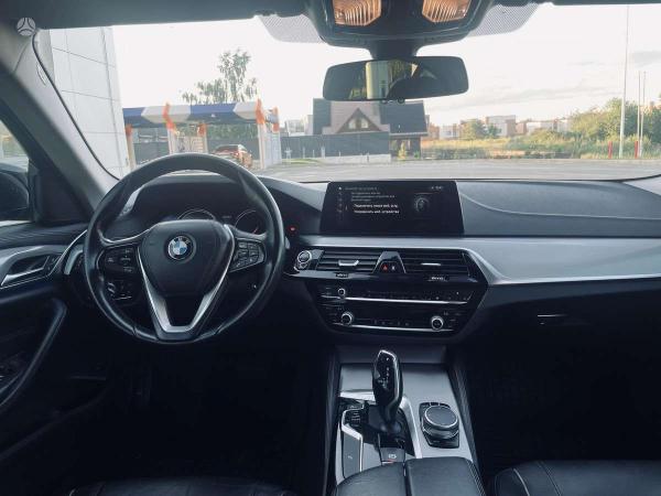 Black BMW 520 2019 in Vilnius, with an engine capacity of 2.00 L and mileage of 173 thousand km for 15950 €, photo 8 on AUTOMOTO.COM.LV