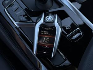 Melns BMW 520 2019 Rīga, ar dzinēja tilpumu 2.00 L un nobraukumu 168 tūkst. km par 25490 €, foto 35 vietnē AUTOMOTO.COM.LV
