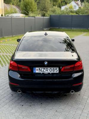 Black BMW 520 2019 in Vilnius, with an engine capacity of 2.00 L and mileage of 253 thousand km for 15500 €, photo 7 on AUTOMOTO.COM.LV