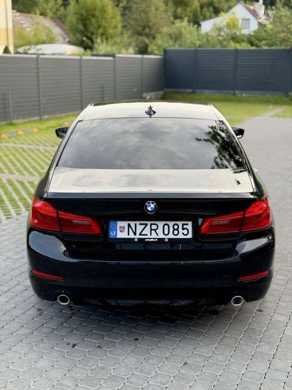 Black BMW 520 2019 in Vilnius, with an engine capacity of 2.00 L and mileage of 264 thousand km for 13800 €, photo 7 on AUTOMOTO.COM.LV