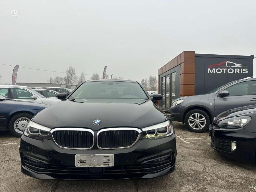 Black BMW 520 2020 in Panevezys, with an engine capacity of 2.00 L and mileage of 377 thousand km for 17545 €, photo 5 on AUTOMOTO.COM.LV
