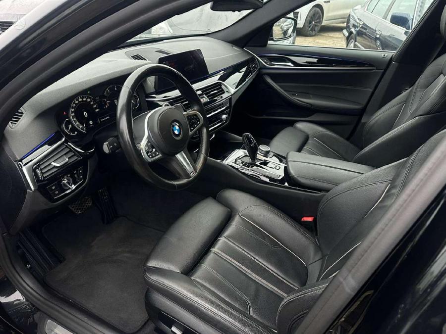 Black BMW 520 2020 in Panevezys, with an engine capacity of 2.00 L and mileage of 377 thousand km for 17545 €, photo 16 on AUTOMOTO.COM.LV