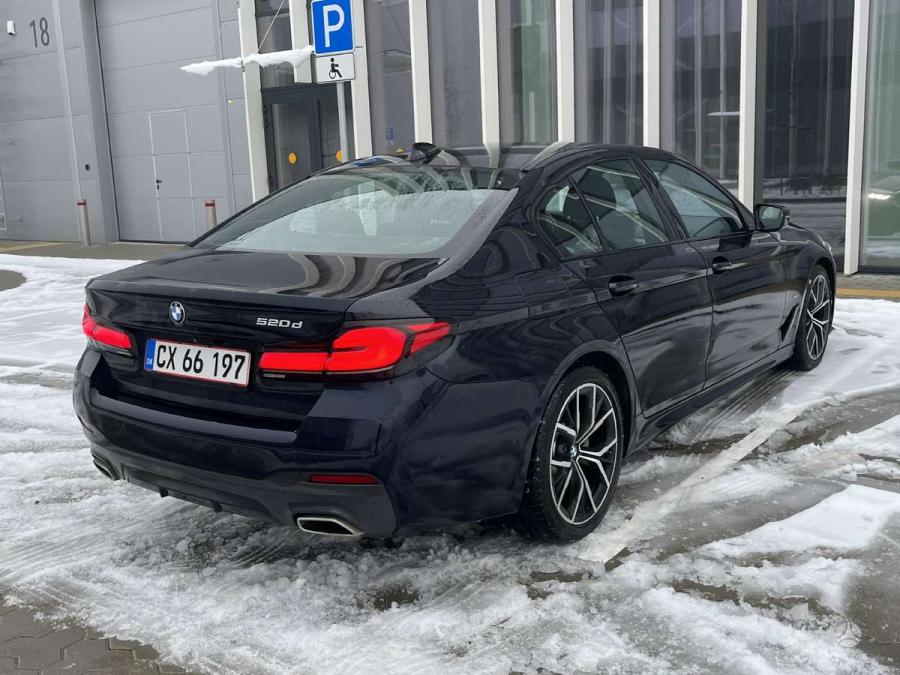 Melns BMW 520 2020 Viļņa, ar dzinēja tilpumu 2.00 L un nobraukumu 194 tūkst. km par 27500 €, foto 4 vietnē AUTOMOTO.COM.LV
