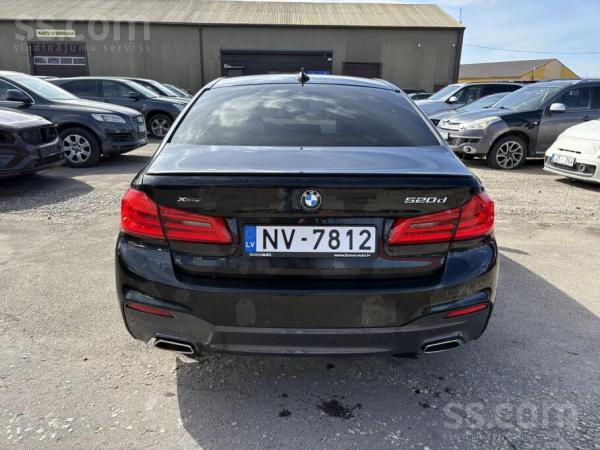 Black BMW 520 2020 in Riga, with an engine capacity of 2.00 L and mileage of 90 thousand km for 25500 €, photo 5 on AUTOMOTO.COM.LV