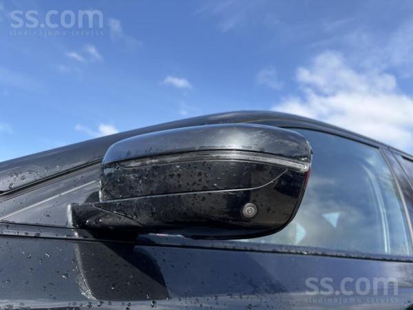 Black BMW 520 2020 in Riga, with an engine capacity of 2.00 L and mileage of 90 thousand km for 25500 €, photo 10 on AUTOMOTO.COM.LV