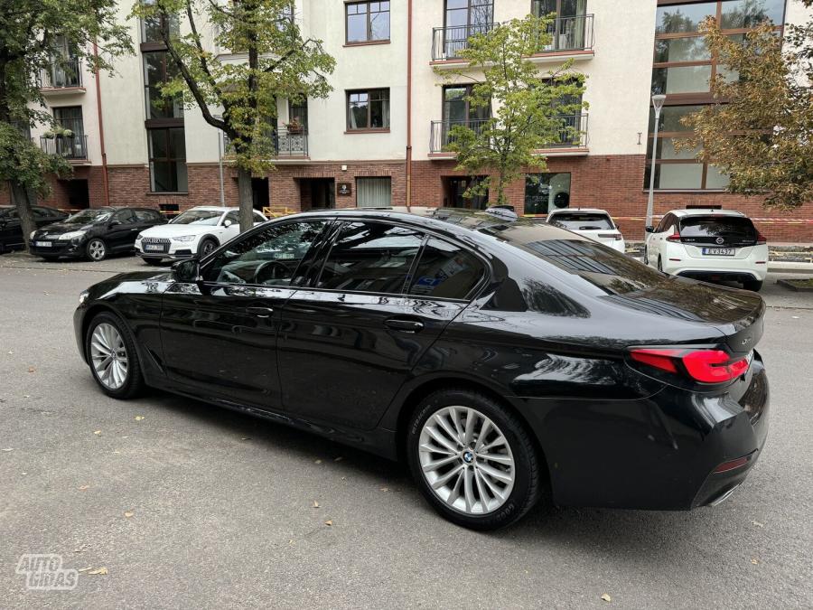 Black BMW 520 2020 in Vilnius, with an engine capacity of 2.00 L and mileage of 155 thousand km for 31000 €, photo 7 on AUTOMOTO.COM.LV