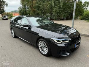 Black BMW 520 2020 in Vilnius, with an engine capacity of 2.00 L and mileage of 155 thousand km for 31000 €, photo 9 on AUTOMOTO.COM.LV