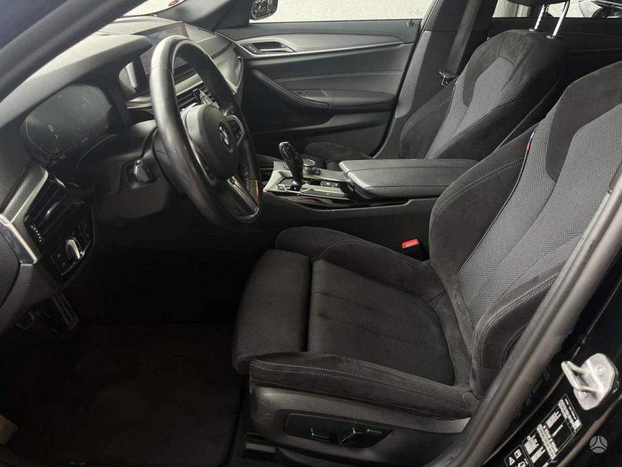 Melns BMW 520 2020 Kauņa, ar dzinēja tilpumu 2.00 L un nobraukumu 153 tūkst. km par 24900 €, foto 10 vietnē AUTOMOTO.COM.LV