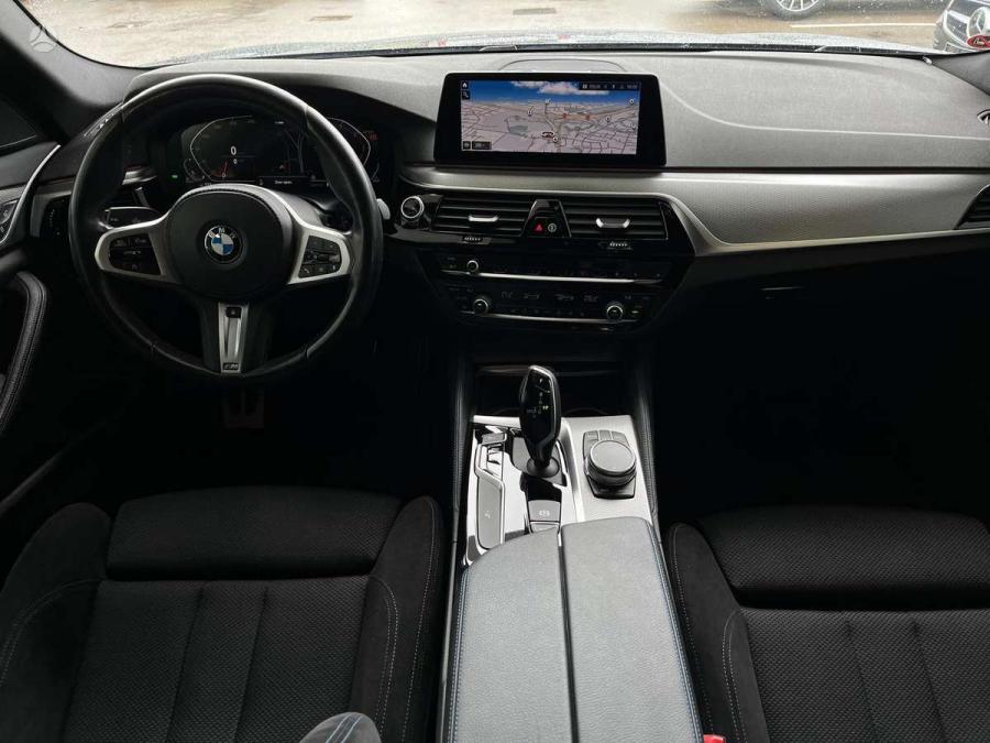 Melns BMW 520 2020 Kauņa, ar dzinēja tilpumu 2.00 L un nobraukumu 153 tūkst. km par 24900 €, foto 12 vietnē AUTOMOTO.COM.LV
