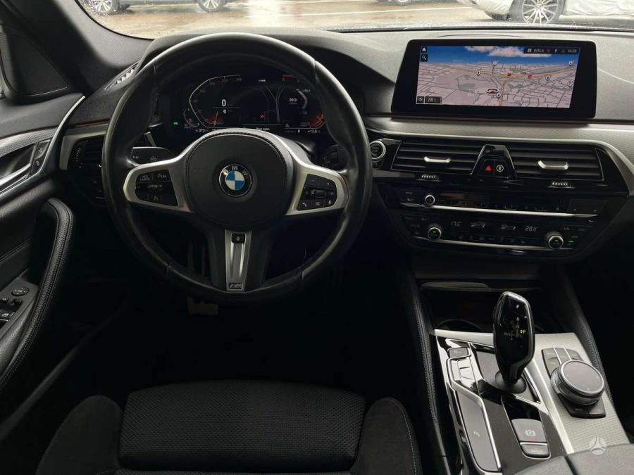 Melns BMW 520 2020 Kauņa, ar dzinēja tilpumu 2.00 L un nobraukumu 153 tūkst. km par 24900 €, foto 13 vietnē AUTOMOTO.COM.LV