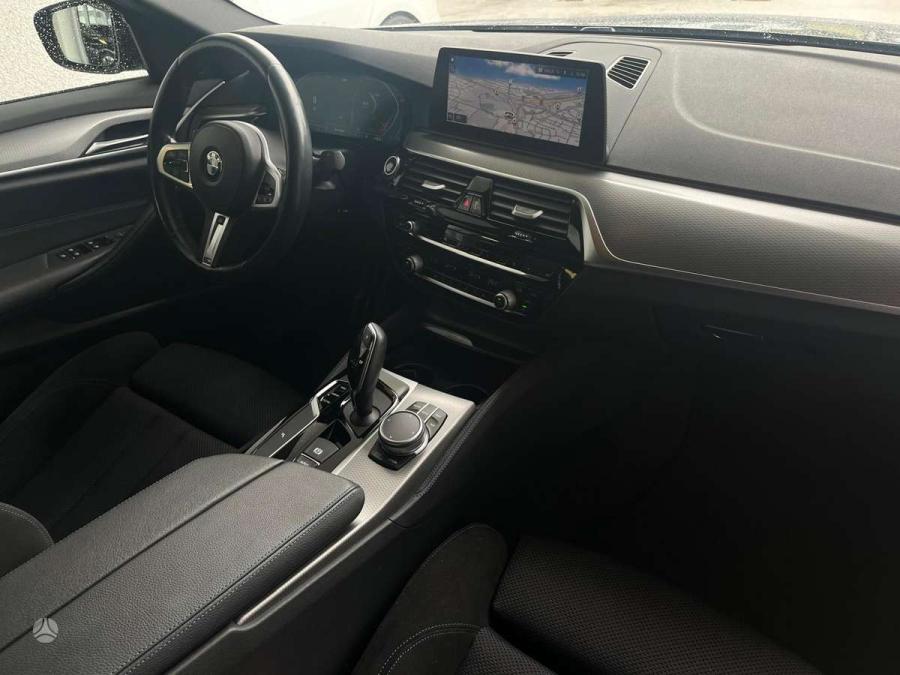 Melns BMW 520 2020 Kauņa, ar dzinēja tilpumu 2.00 L un nobraukumu 153 tūkst. km par 24900 €, foto 15 vietnē AUTOMOTO.COM.LV