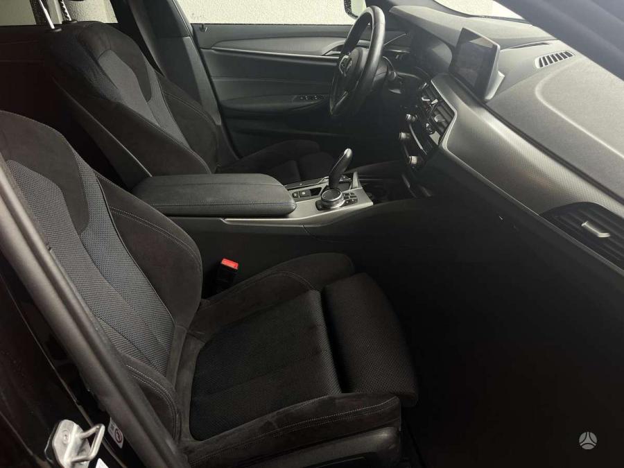 Melns BMW 520 2020 Kauņa, ar dzinēja tilpumu 2.00 L un nobraukumu 153 tūkst. km par 24900 €, foto 17 vietnē AUTOMOTO.COM.LV