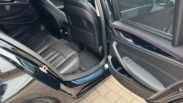 Melns BMW 520 2020 Telšiai, ar dzinēja tilpumu 2.00 L un nobraukumu 220 tūkst. km par 19499 €, foto 8 vietnē AUTOMOTO.COM.LV