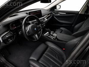 Melns BMW 520 2020 Rīga, ar dzinēja tilpumu 2.00 L un nobraukumu 98 tūkst. km par 29900 €, foto 9 vietnē AUTOMOTO.COM.LV