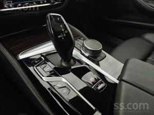 Melns BMW 520 2020 Rīga, ar dzinēja tilpumu 2.00 L un nobraukumu 98 tūkst. km par 29900 €, foto 14 vietnē AUTOMOTO.COM.LV