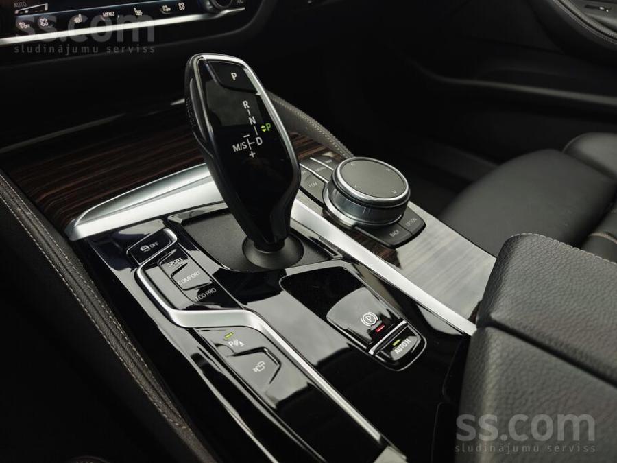 Melns BMW 520 2020 Rīga, ar dzinēja tilpumu 2.00 L un nobraukumu 98 tūkst. km par 29900 €, foto 14 vietnē AUTOMOTO.COM.LV