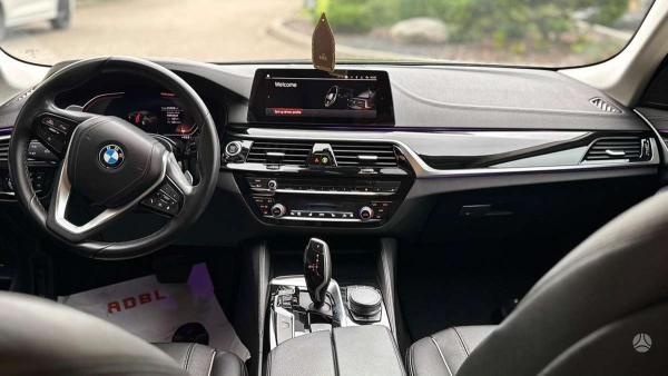 Black BMW 520 2020 in Telschi, with an engine capacity of 2.00 L and mileage of 220 thousand km for 18299 €, photo 3 on AUTOMOTO.COM.LV
